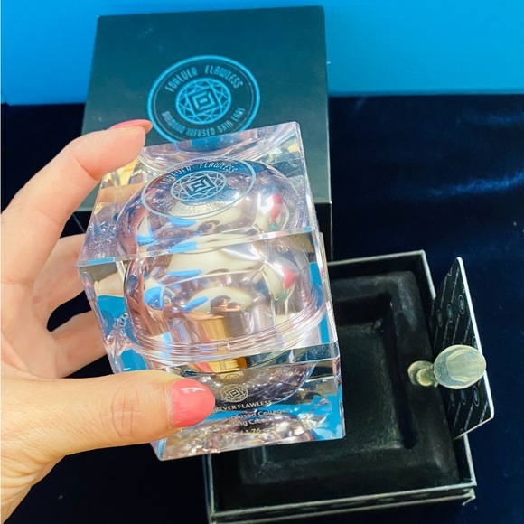Forever Flawless | Skincare | Forever Flawless Diamond Infused Collagen ...